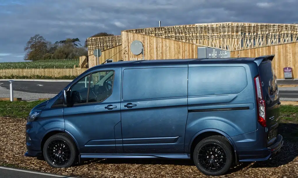 Transit Custom Hornet - SWISS Vans