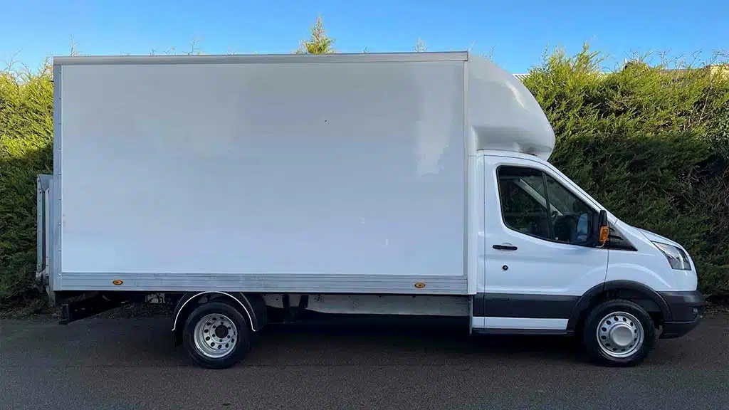 Ford Luton Van with Tail Lift [Hiring Guide]
