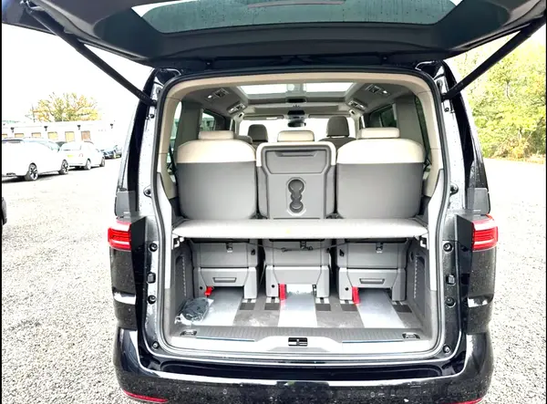 VW Multivan Hybrid - SWISS Vans