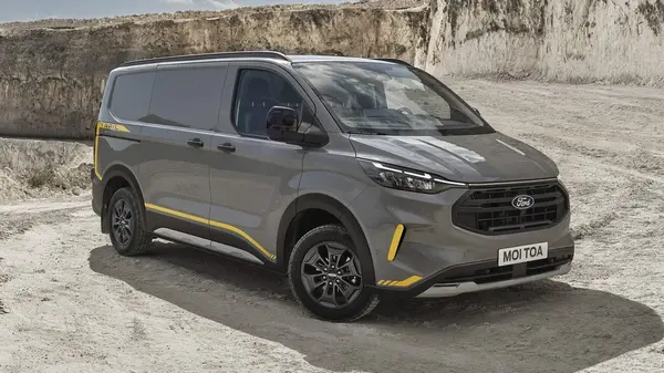 What's the difference between Ford Transit and Tourneo