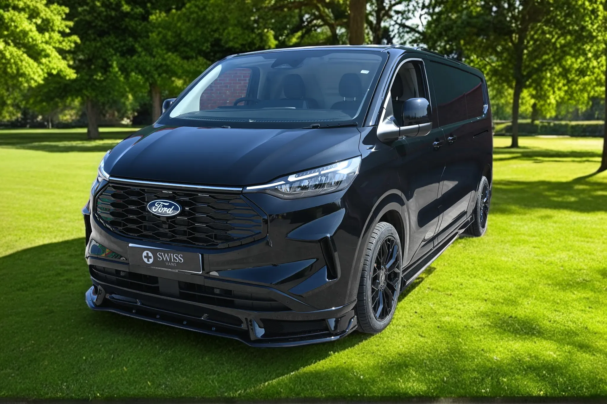Van Leasing Ford Transit Custom - SWISS Vans Leasing and Sales